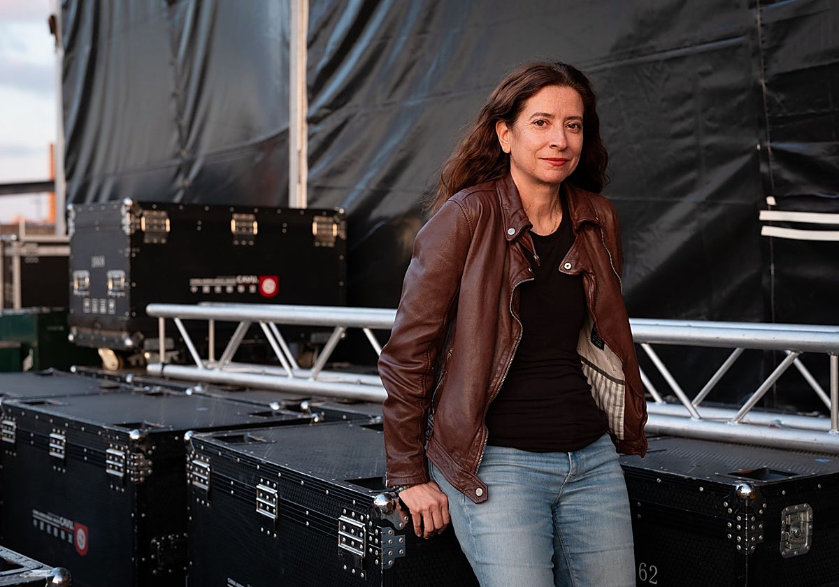 Ana Merino, escritora: «La literatura nos permite pensar en el ser humano y reivindicar el amor ...